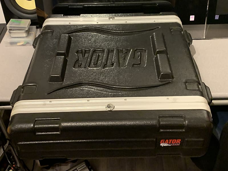 Gator GR-2L - Flight Case 2U | Reverb