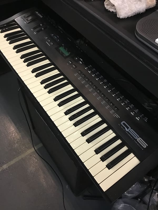 Alesis QS6 | Reverb