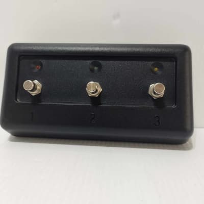 Crate CFS3 3 Buttons Passive Footswitch - Black | Reverb