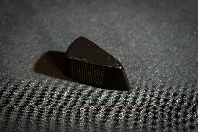 Knobs Vintage M2310 Bakelite Pointer Knob, 1960s-70s | Reverb