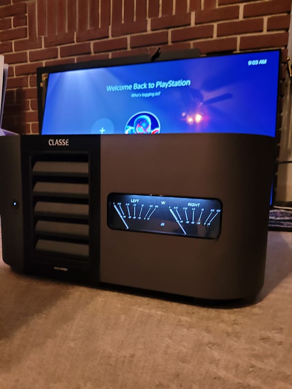 Classe Delta Stereo Power Amplifier Brushed Aluminum - mint | Reverb