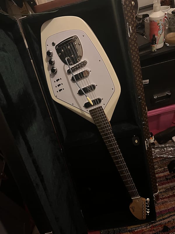 Revelation (vox) Phantom 2000 Arctic white | Reverb