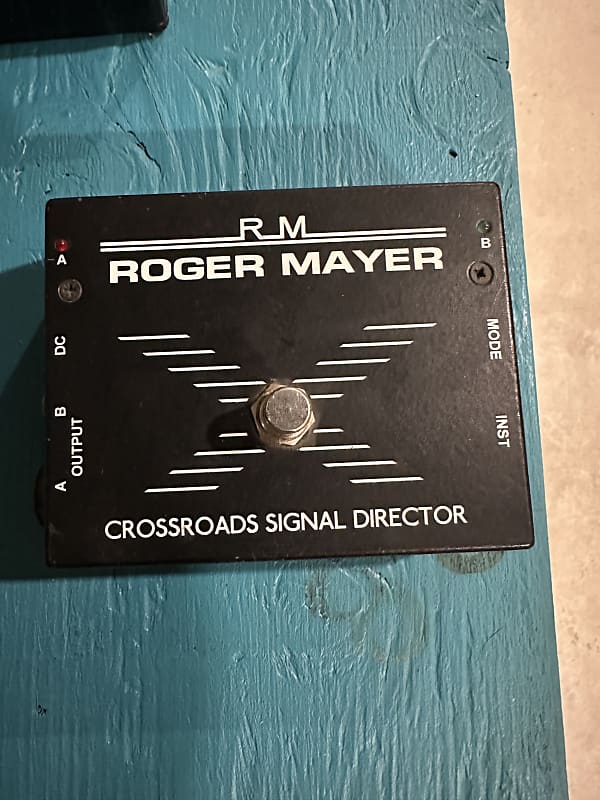 Roger Mayer Crossroads signal director 2000’s - Black | Reverb