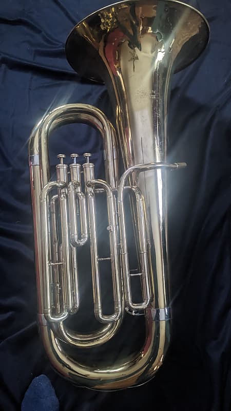 Holton Bb Tuba | Reverb