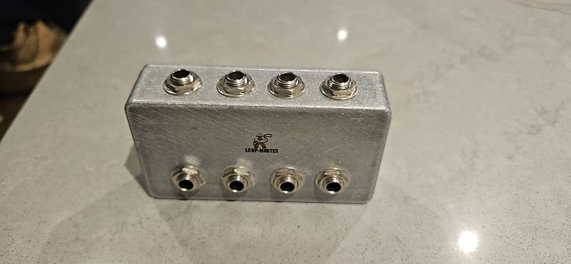 Loop Master 4-Way Pedalboard Patch Bay | Reverb