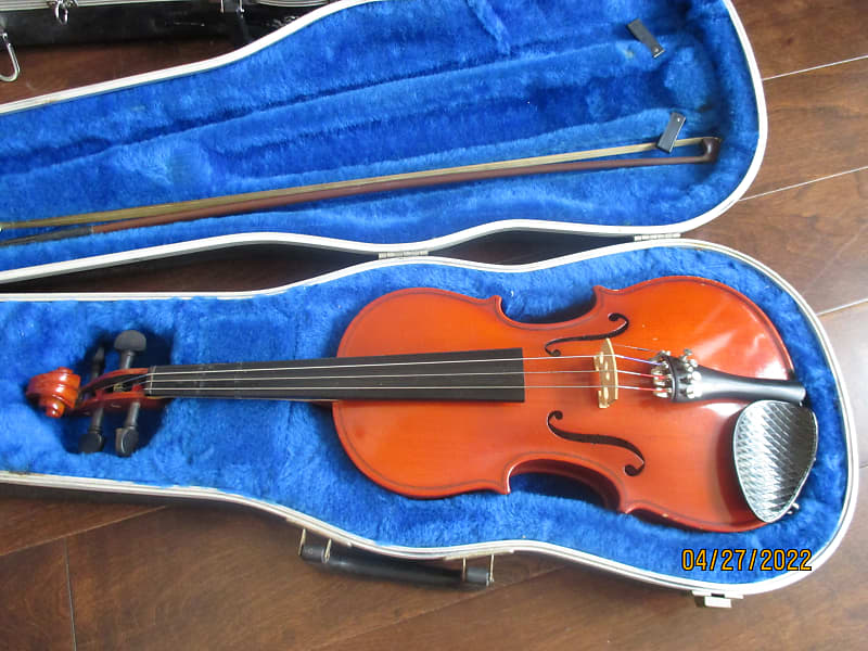 3/4 size violin for 9 to 12 years old. Made in Romania | Reverb
