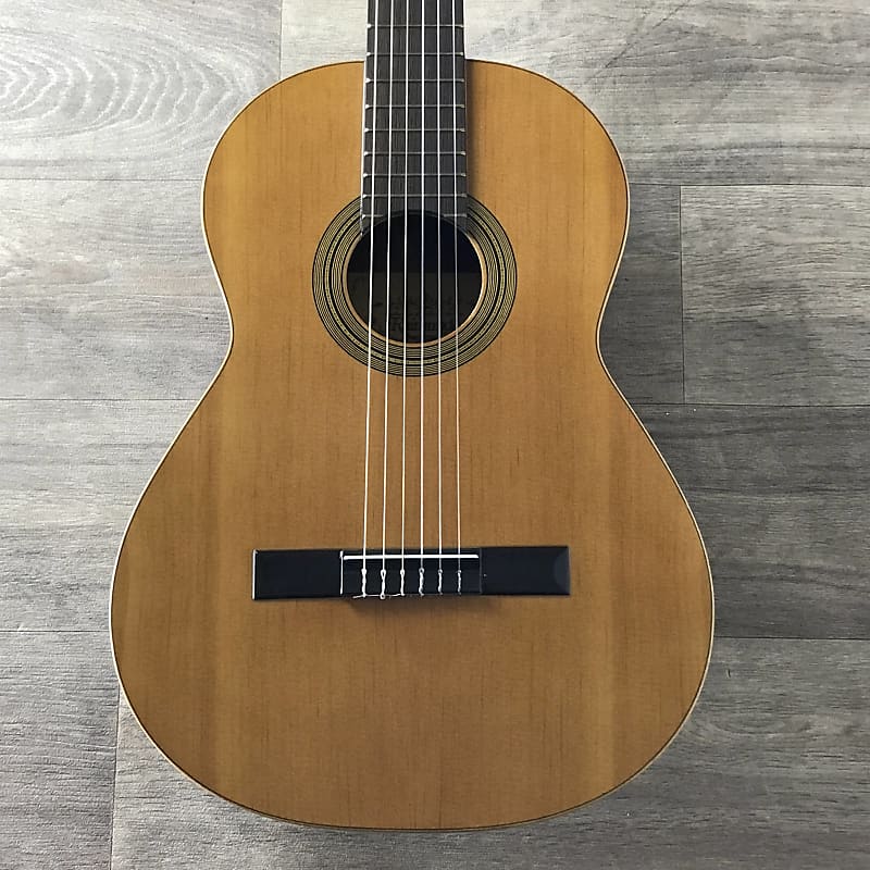 Second Hand Raimundo 104 Classical Guitar | Reverb
