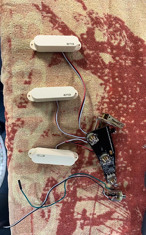 EMG DG20 David Gilmour pickups and controls | Reverb