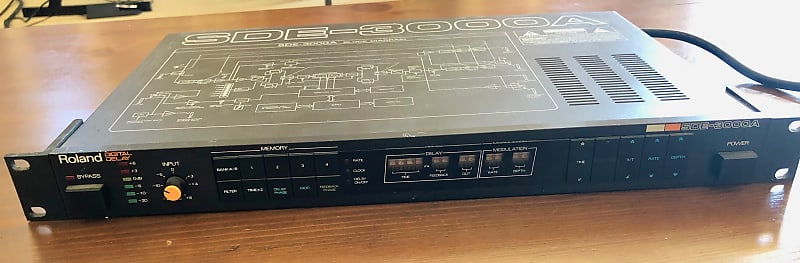 Roland SDE-3000A Digital Delay | Reverb