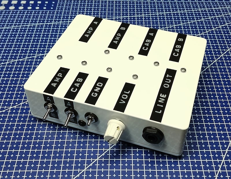 2x2 Head & Cab switcher with line out, internal load box, | Reverb