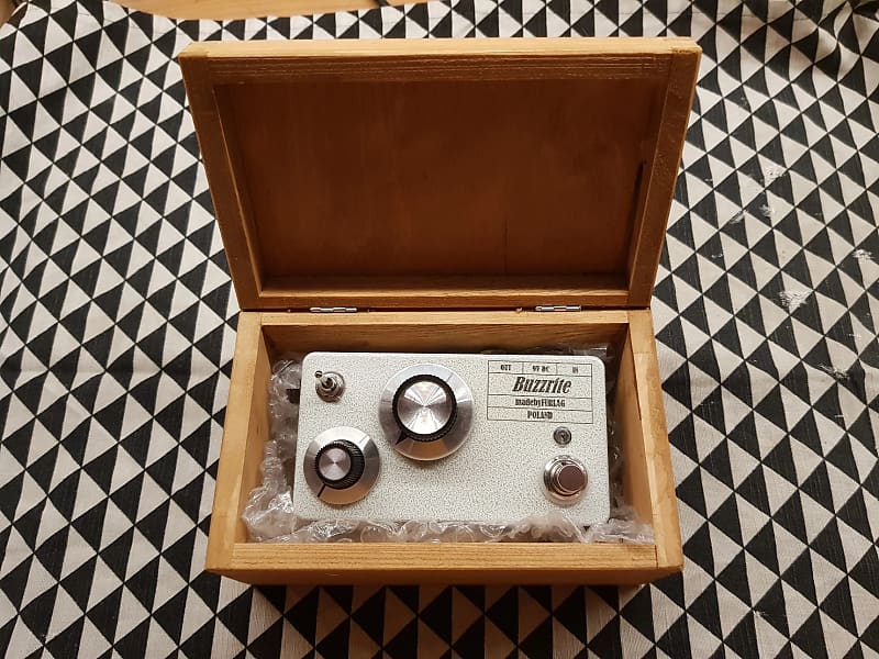 Buzzrite - silicon fuzz (Mosrite Fuzzrite Clone) | Reverb