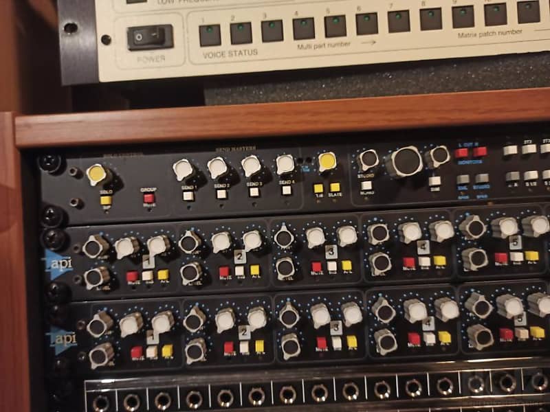 API API 16 CHANNELS MIX SYSTEM | Reverb