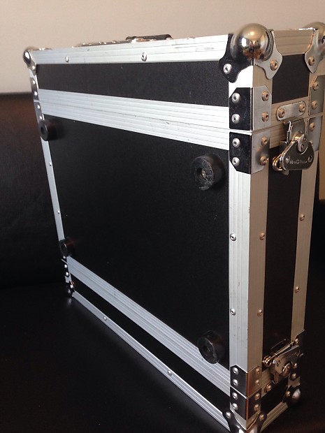Rack Case - Black Road Runner Deluxe Effects Rack Case Black | Reverb
