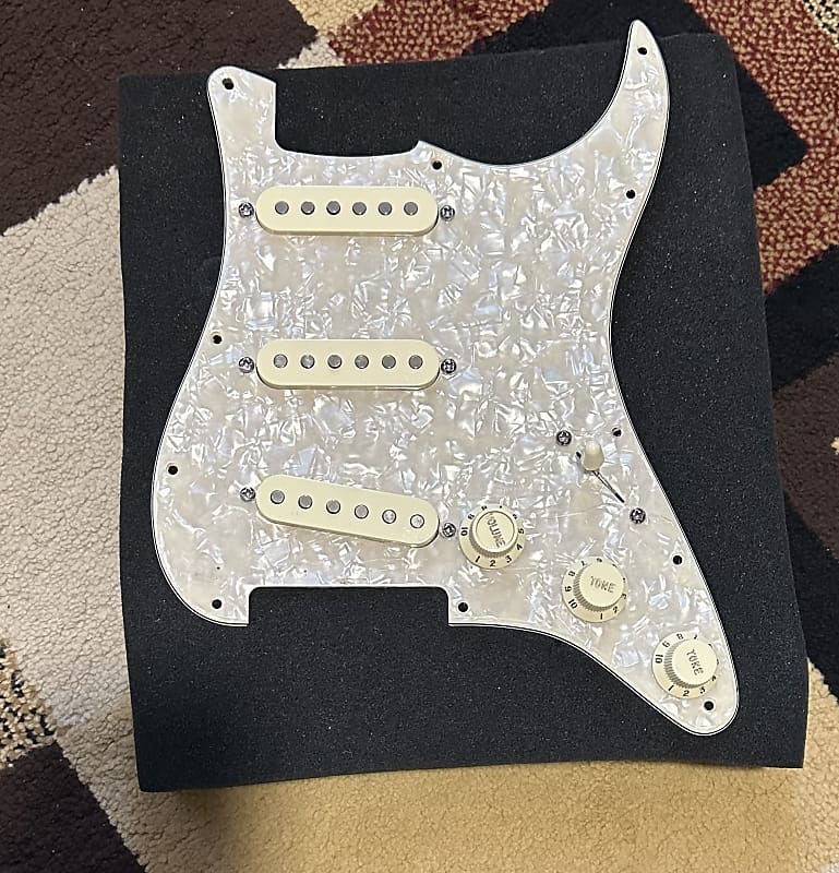 Fender American Deluxe 2007 Pickguard with S1 switch | Reverb