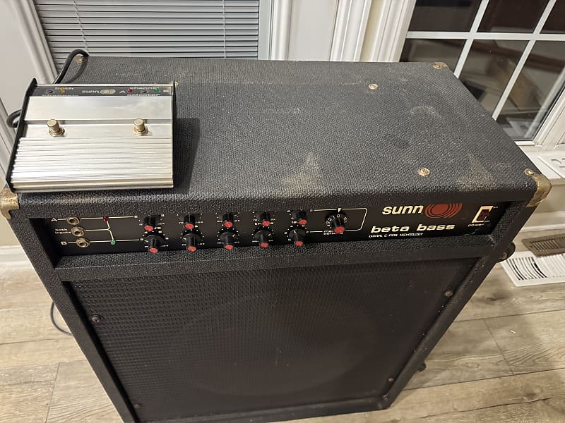 Sunn Beta 115 Bass Guitar Amplifier | Reverb