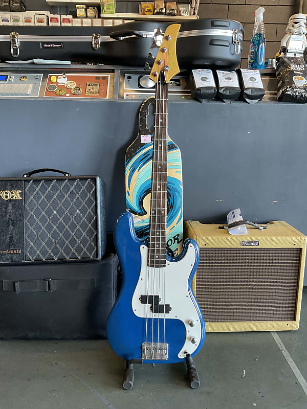 Hondo Bass | Reverb
