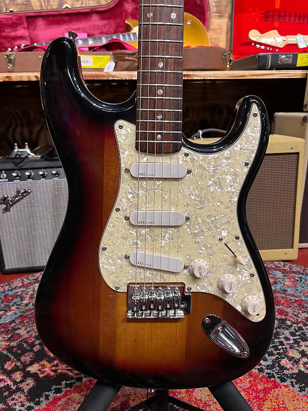 AXL Player Deluxe 2000's - Sunburst | Reverb