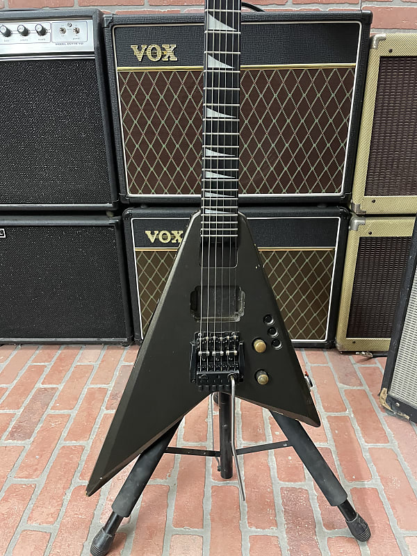 Washburn RR40 Rhoads V Project | Reverb