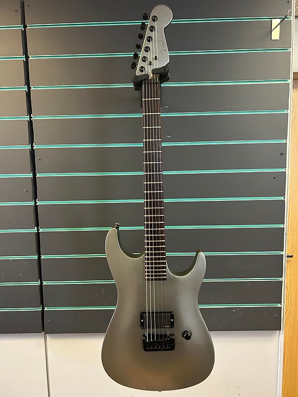 Fender Showmaster H Sage Metallic 2003 Electric Guitar | Reverb