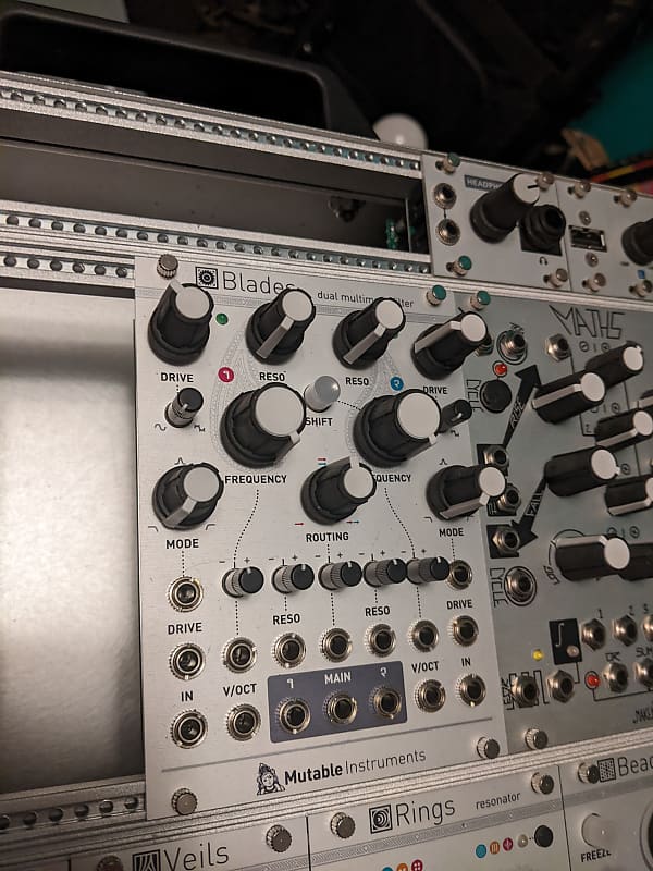 Mutable Instruments ALA RAZOR Blades Dual Multimode Filter | Reverb