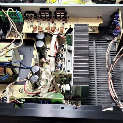 Yamaha DSP-E300 Digital Sound Field Processor - Amplifier / | Reverb