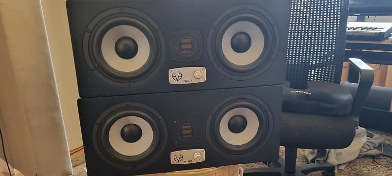 Eve Audio SC307 7" 3-Way Active Studio Monitor Pair 2022 | Reverb
