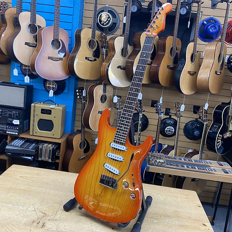 Fender Showmaster w/ Bareknuckle True Grit Pickups - Trans | Reverb