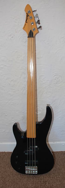 Aria fretless 4-string bass, left handed, 2000, Black | Reverb UK