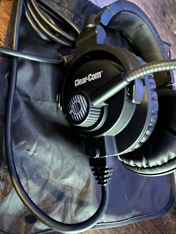 Clear Com CC400 | Reverb