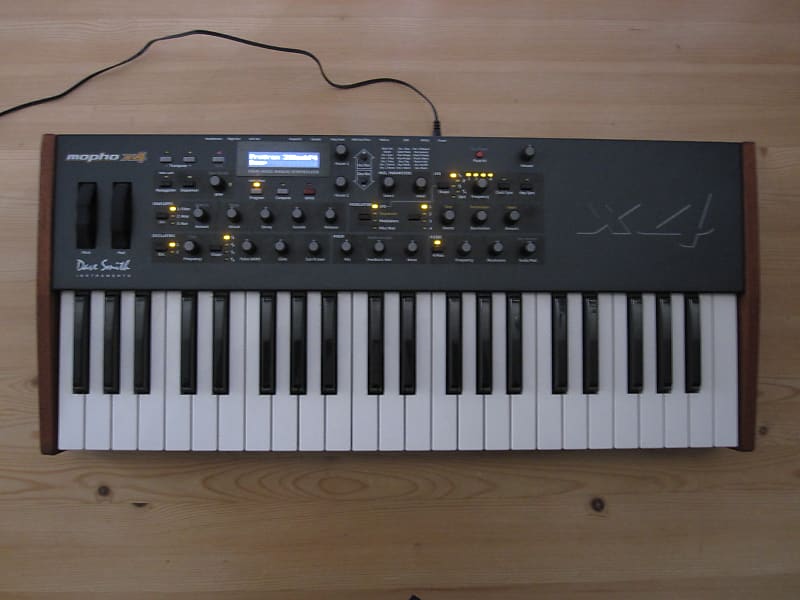Mopho X4 synth in GREAT shape DSI Sequential digital analog | Reverb
