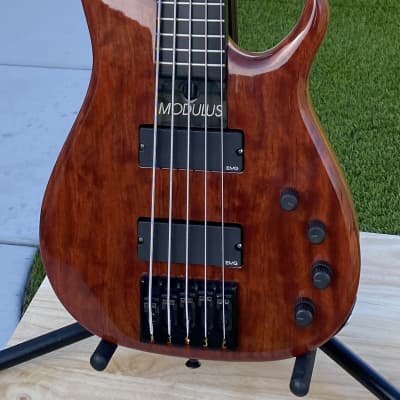 Modulus Quantum Q5 5-String Bass Guitar, Graphite neck | Reverb