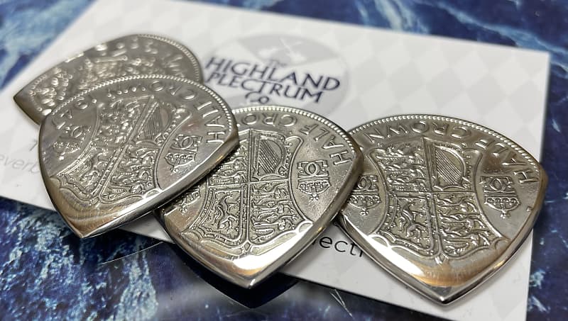 The Highland Plectrum Co. One (1) King George 1947 | Reverb Australia