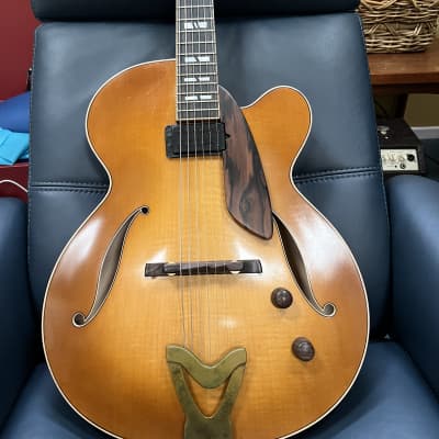 Borys Archtop guitar 2021 - sunburst | Reverb