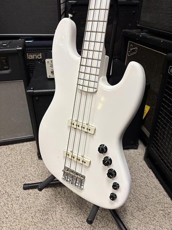 Alleva Coppolo Jazz Bass (used) | Reverb