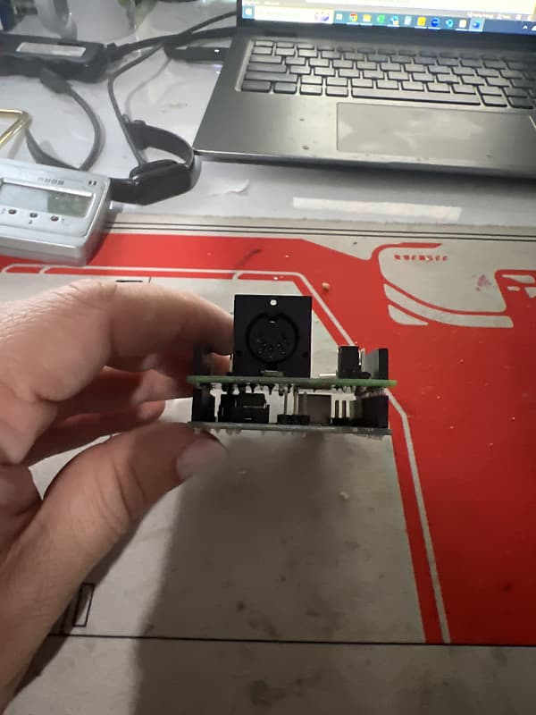 AvecSynth AvecSynth Arduino MIDI mini synthesizer 2012 | Reverb