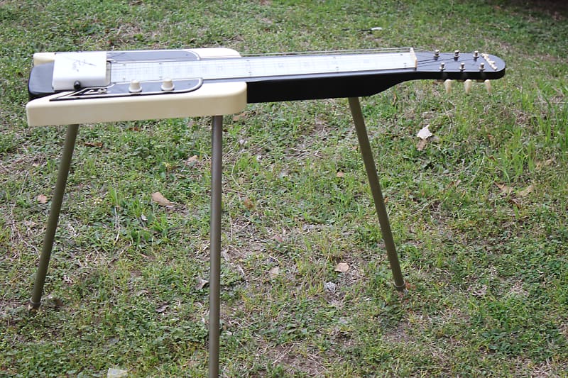 Airline Rocket Console or Lap Steel 60s - Black & White | Reverb