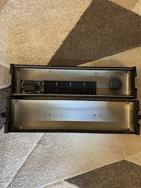 Erica Synths Aluminum 104hp Skiff Case 2020s - Black | Reverb