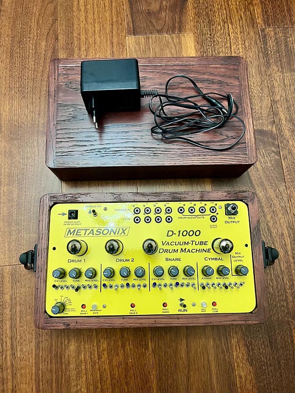 Metasonix D-1000 | Reverb