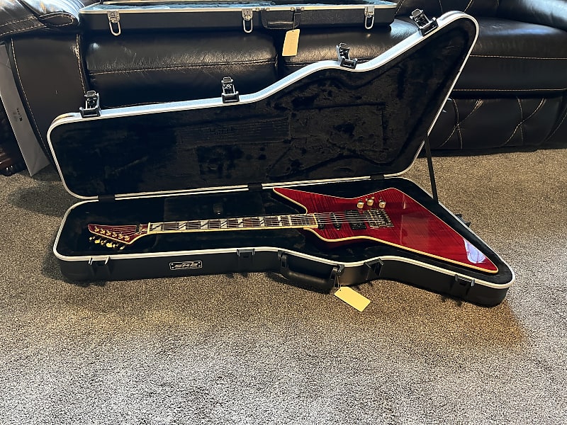 Hondo Formula 1 Explorer W/USA Kahler trem made in Japan 1984 | Reverb