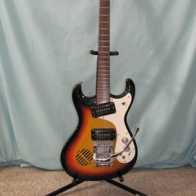 Mosrite Ventures Model-Built in Amplifier 1990s Sunburst | Reverb