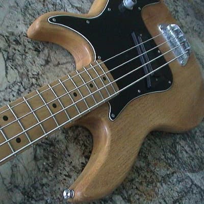 Peavey Fury Bass Guitar – 1983 First Generation | Reverb