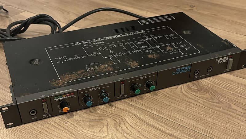Boss CE-300 Super Chorus | Reverb