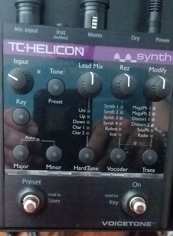 TC Helicon Voicetone Synth | Reverb