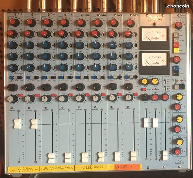 AUDIO DEVELOPMENTS AD-062 gris | Reverb