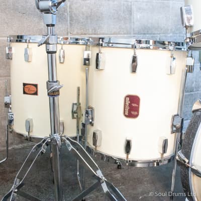 Milestone 1970's Fiberglass Drum Set | Reverb UK