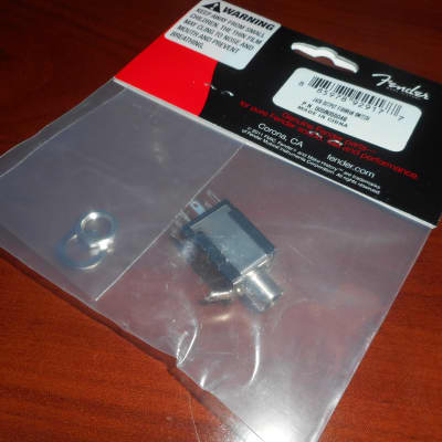 Fender Output Jack Fishman w/ Battery Switching Pin for | Reverb