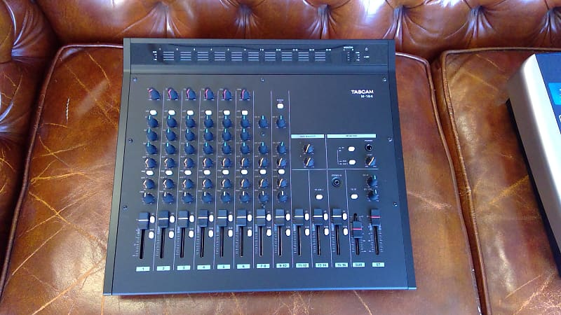 TASCAM M-164 | Reverb