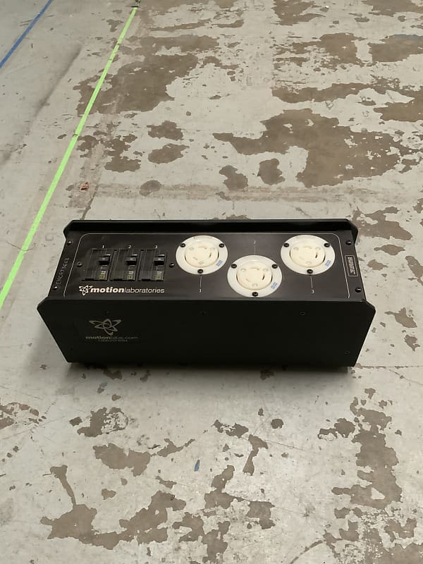 Motion Laboratories Power Distro - L21-30 -> L6-30 - | Reverb