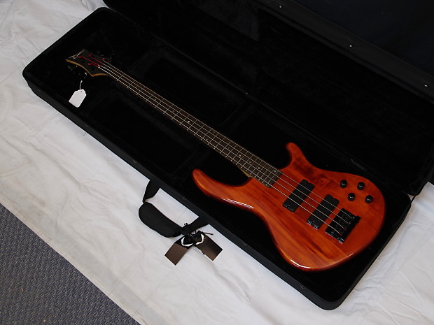 DEAN Edge 4 4-string BASS guitar Trans Amber w/ CASE- Black | Reverb