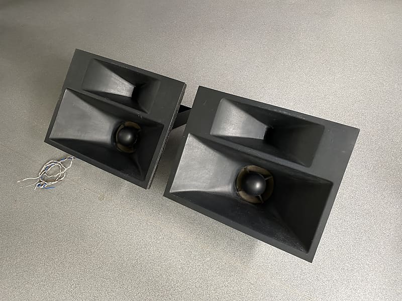 Martin Audio CP150 speaker horns (Screen 4) 6.5 + 1 | Reverb UK